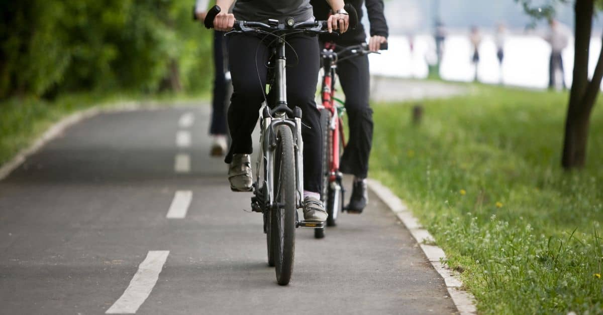 Outing Kantor: Arti, Manfaat, dan Tips Persiapan - GajiGesa